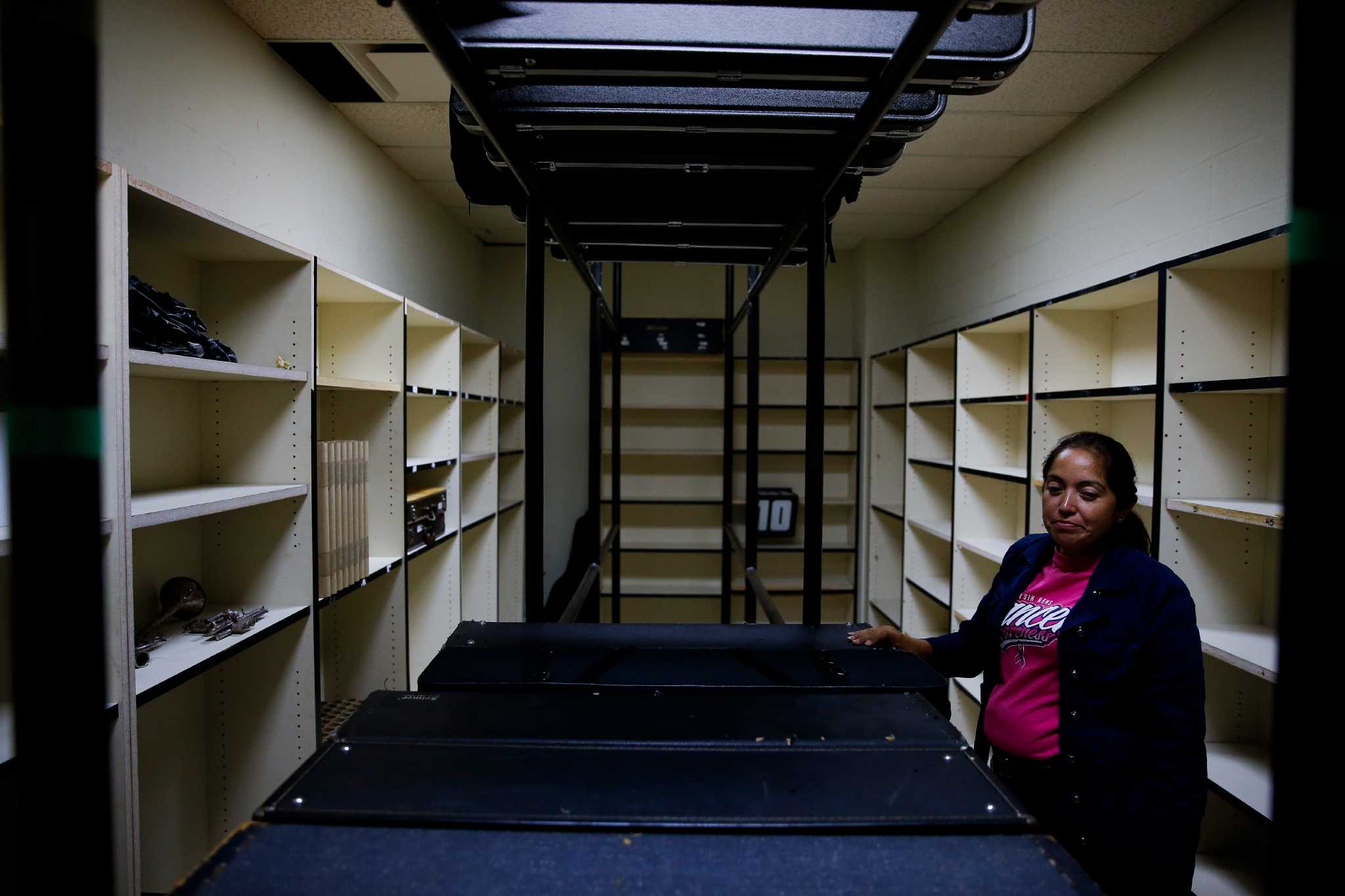 Thief steals thousands of dollars worth of band instruments from Alief ...