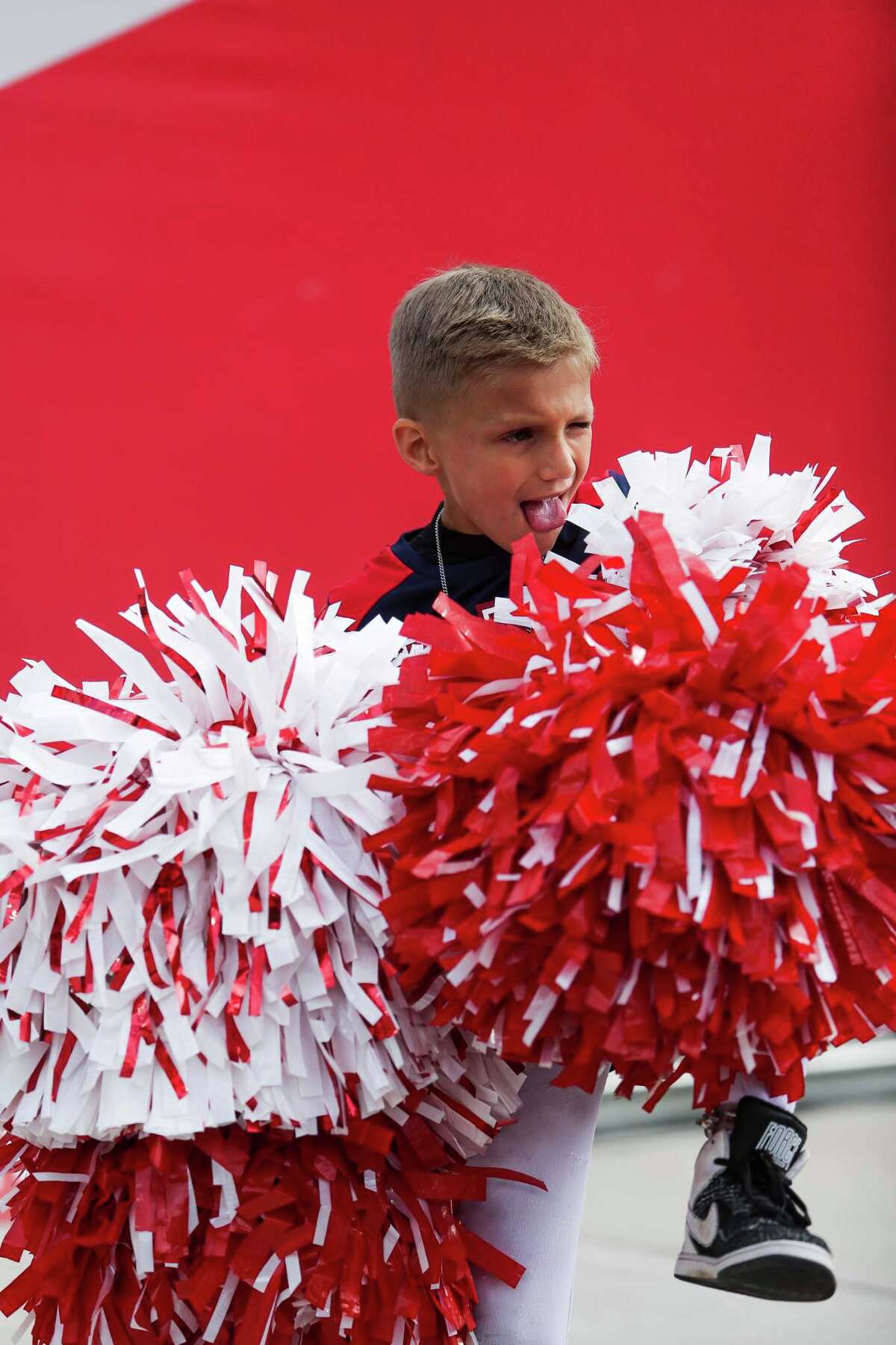 UH backup quarterback Kyle Postma will miss rest of season with broken arm