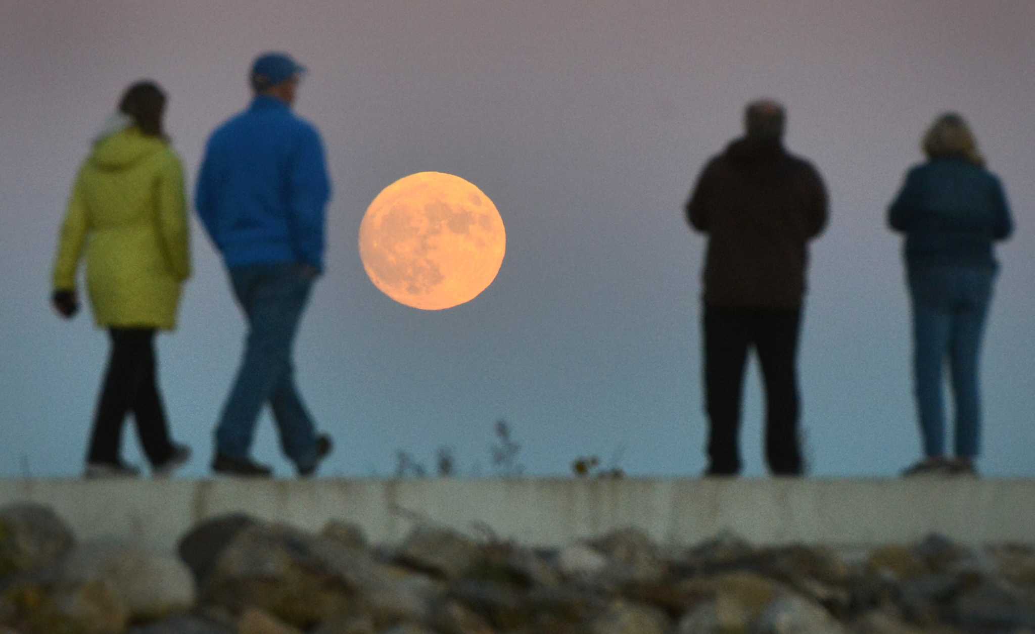 The January full moon will be a supermoon. Here's when to see it in CT