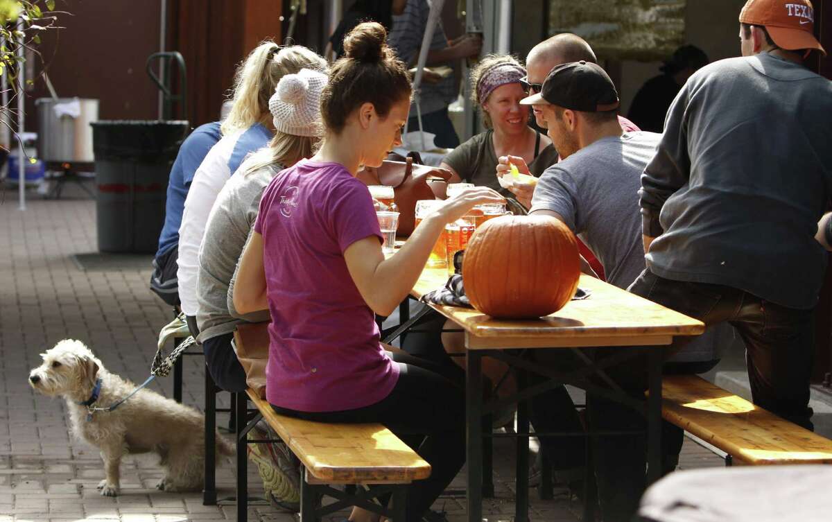 San Antonio cook-off raises thousands for hospitality students