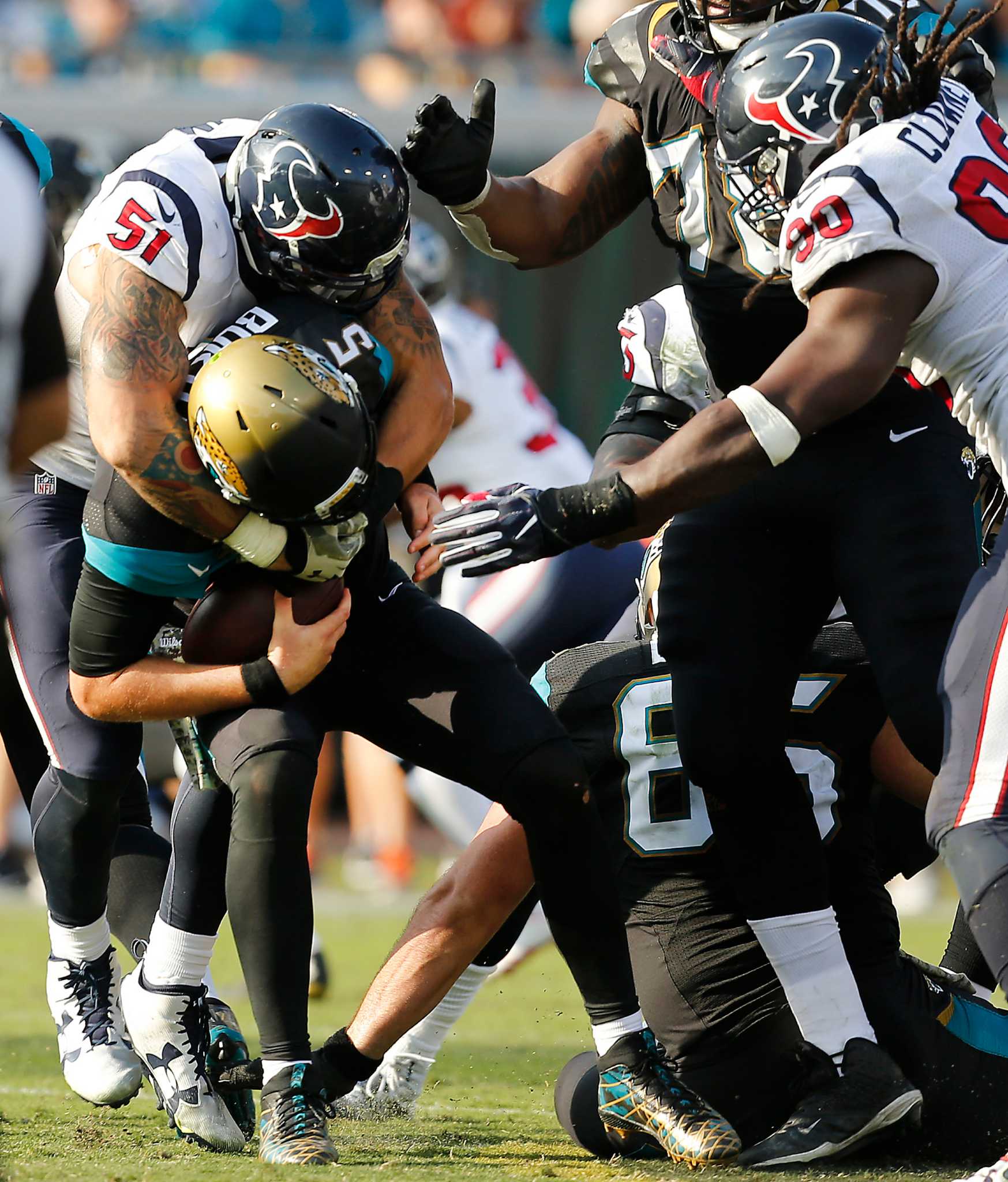 Texans' John Simon to miss playoff game