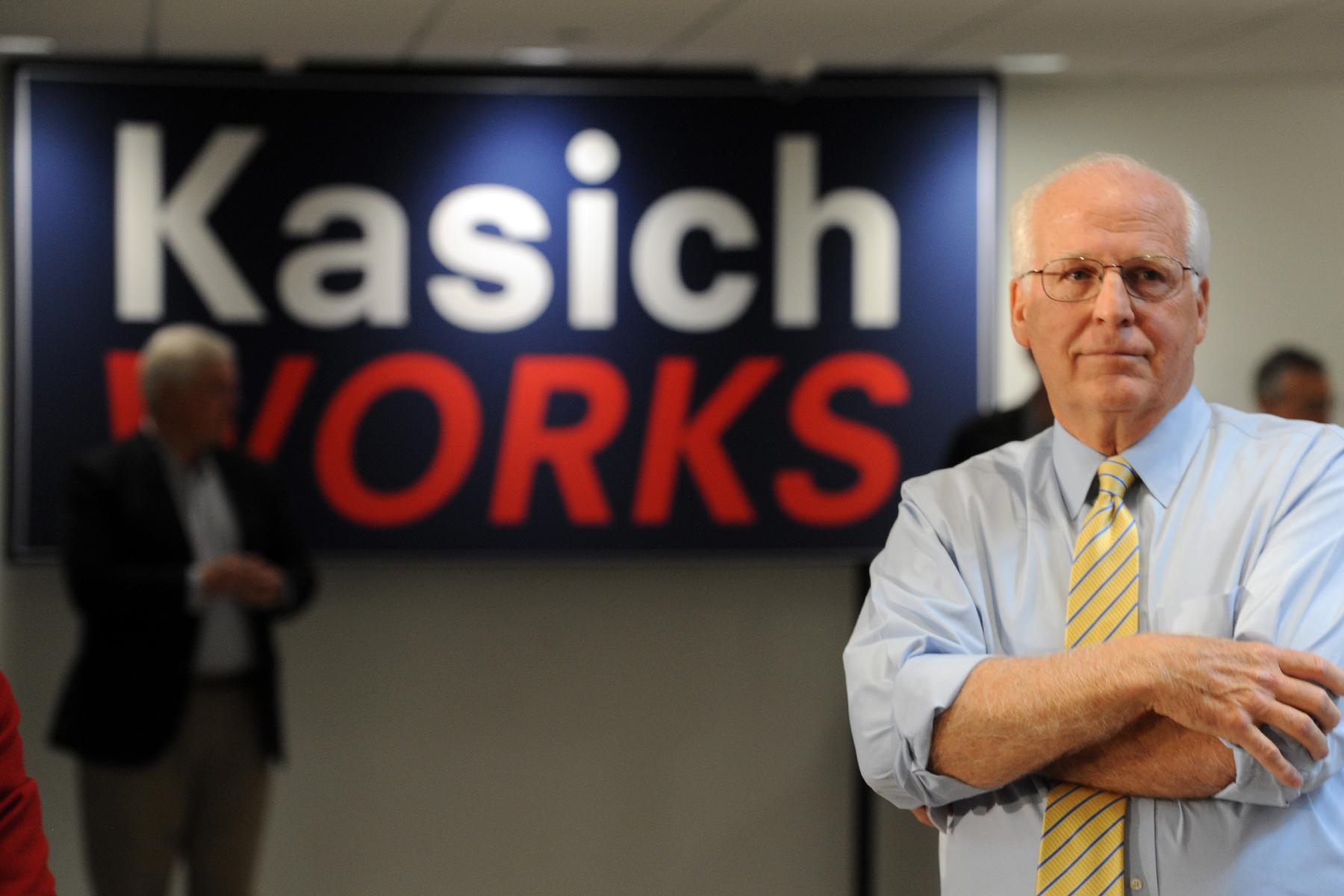 CT Politics: Shays, back in the Republican fold