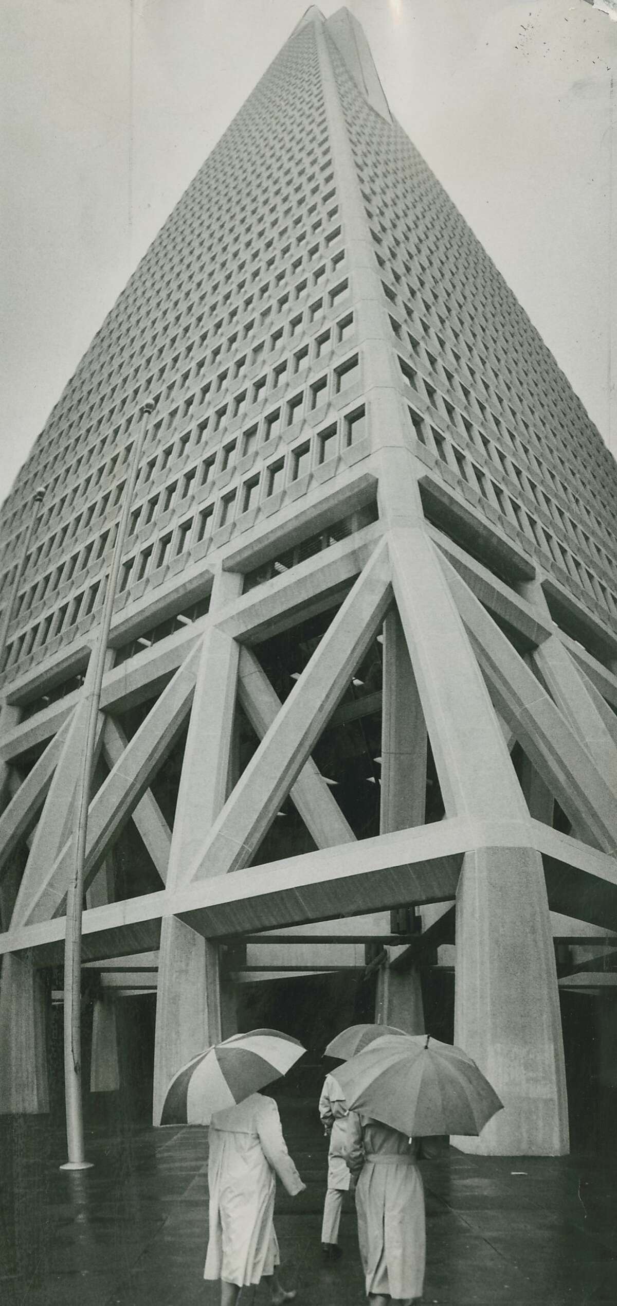 A look inside the 'secret' crown jewel of San Francisco's Transamerica ...