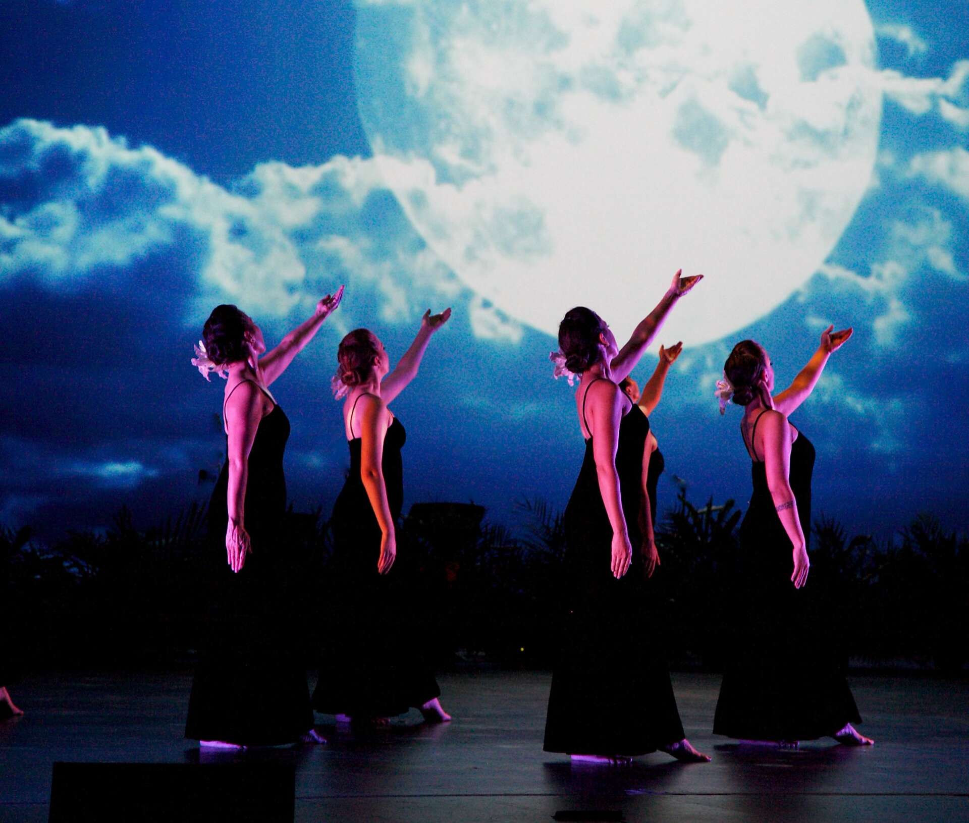 Redefining Hawaii’s hula tradition for the mainland