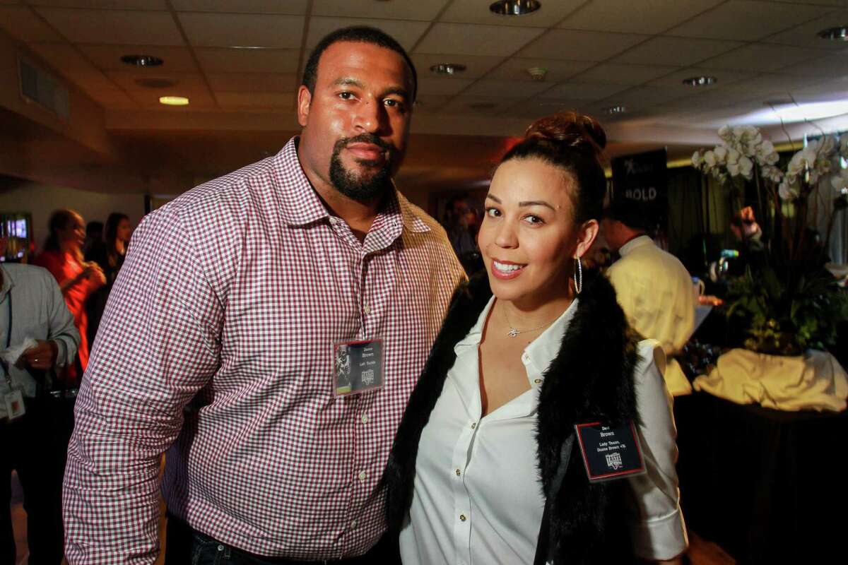 Texans and fans eat their hearts out for charity