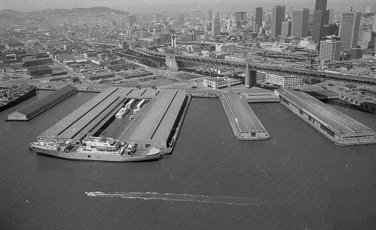 Archive discovery: Aerial views of 1970s SF from the Goodyear Blimp