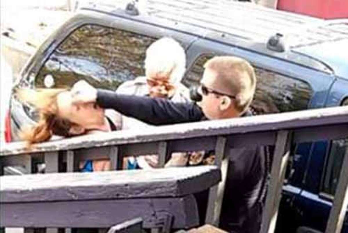 Raw Video Arizona Police Officer Punches Woman In Face During Arrest
