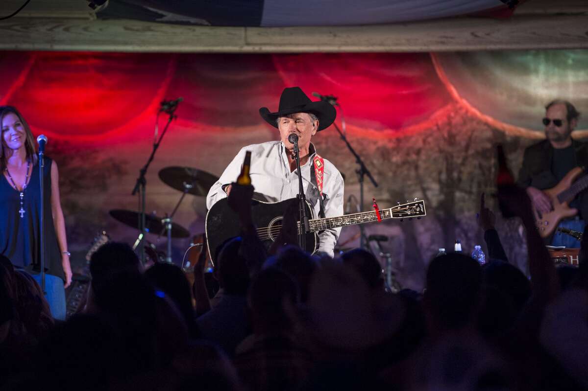 Best fan photos from George Strait's secret Gruene Hall concert