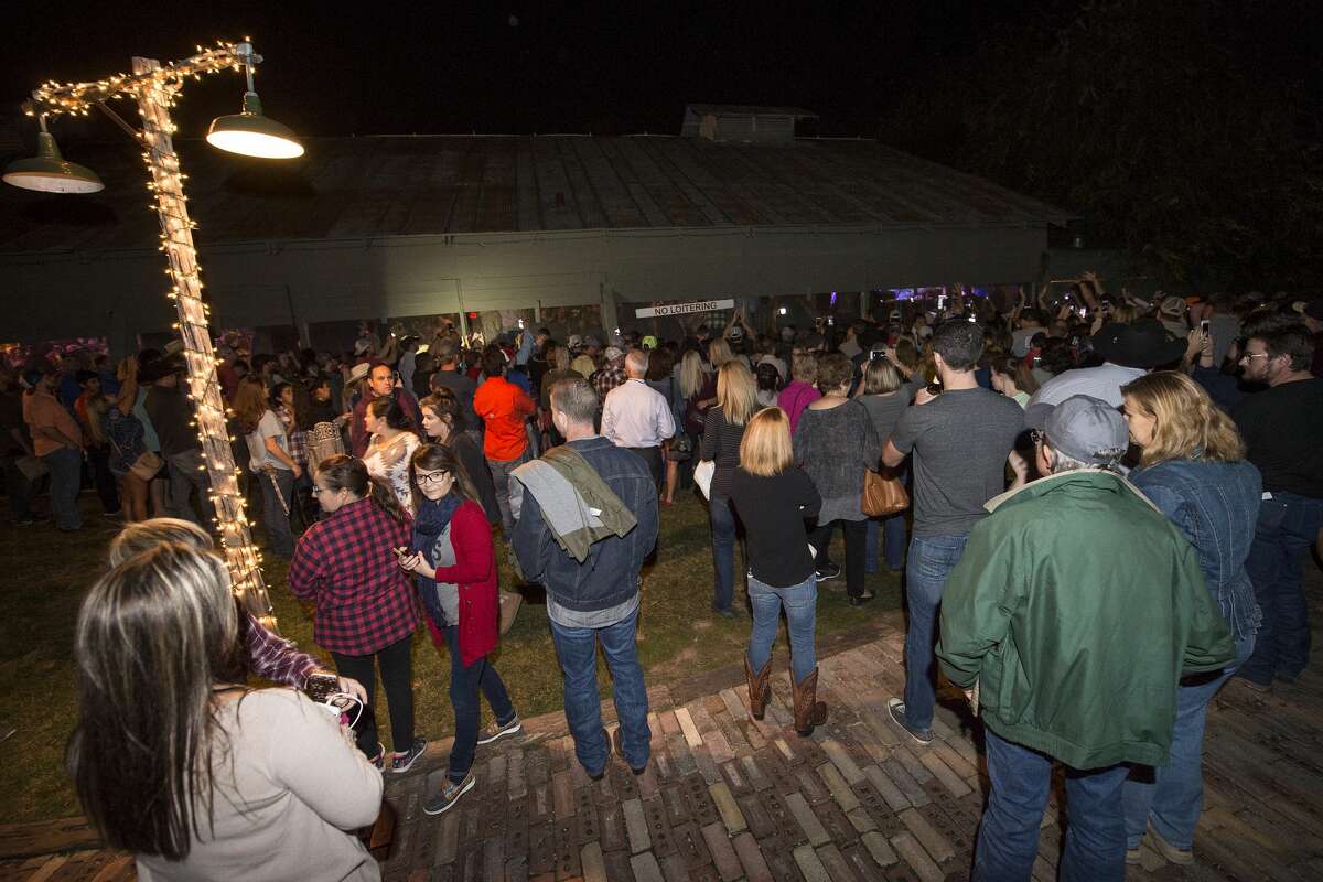 Best fan photos from George Strait's secret Gruene Hall concert