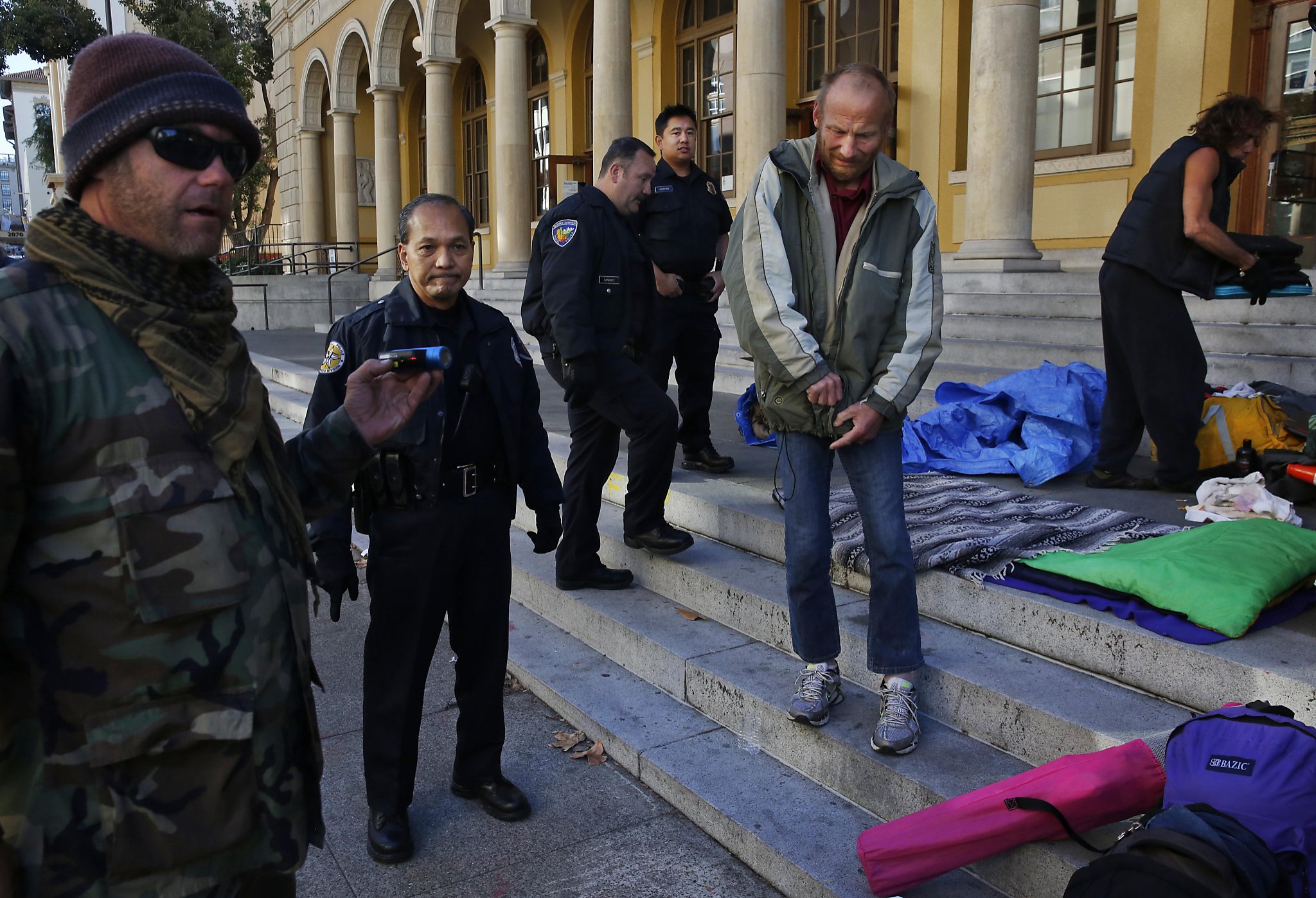 Berkeley homeless encampment dismantled in predawn raid