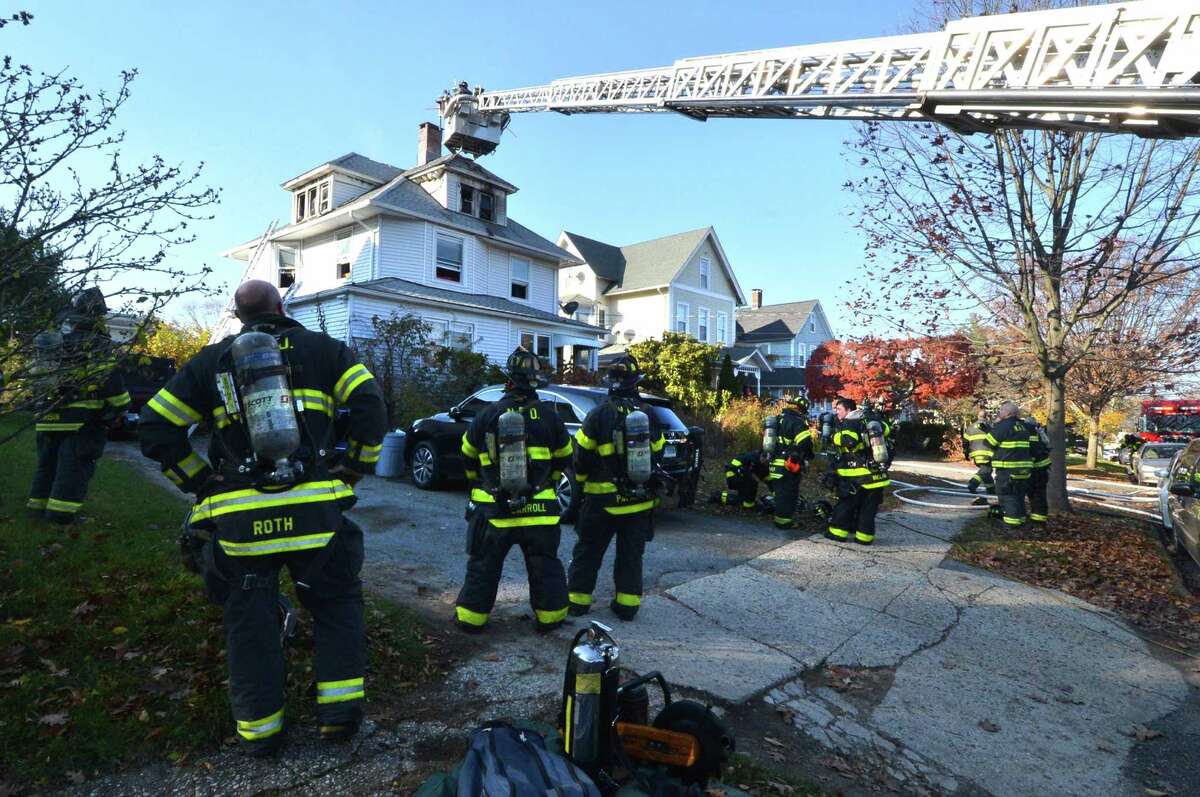 Firefighter burned battling Norwalk blaze