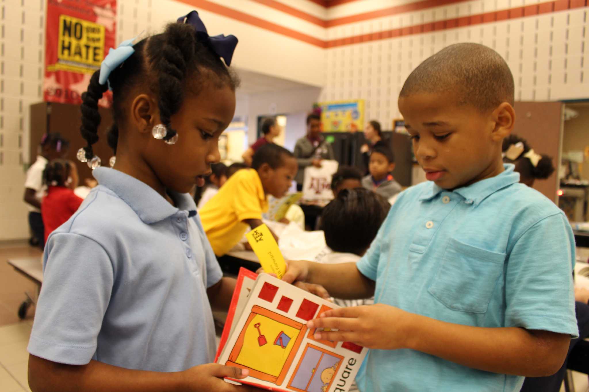 Spring ISD briefs: Thompson students commit to literacy