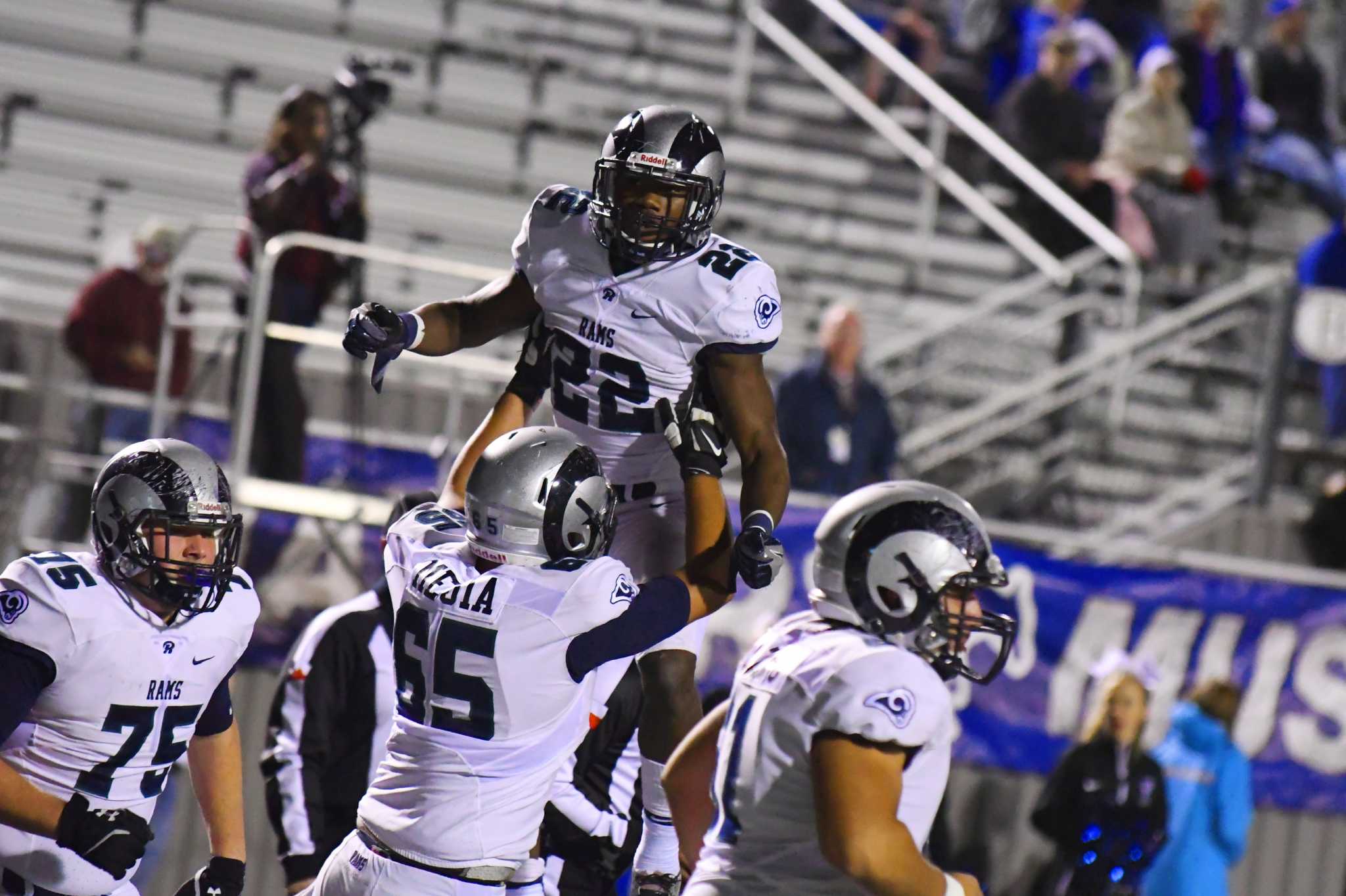 Cy Ridge advances with a dominant win against Katy Taylor