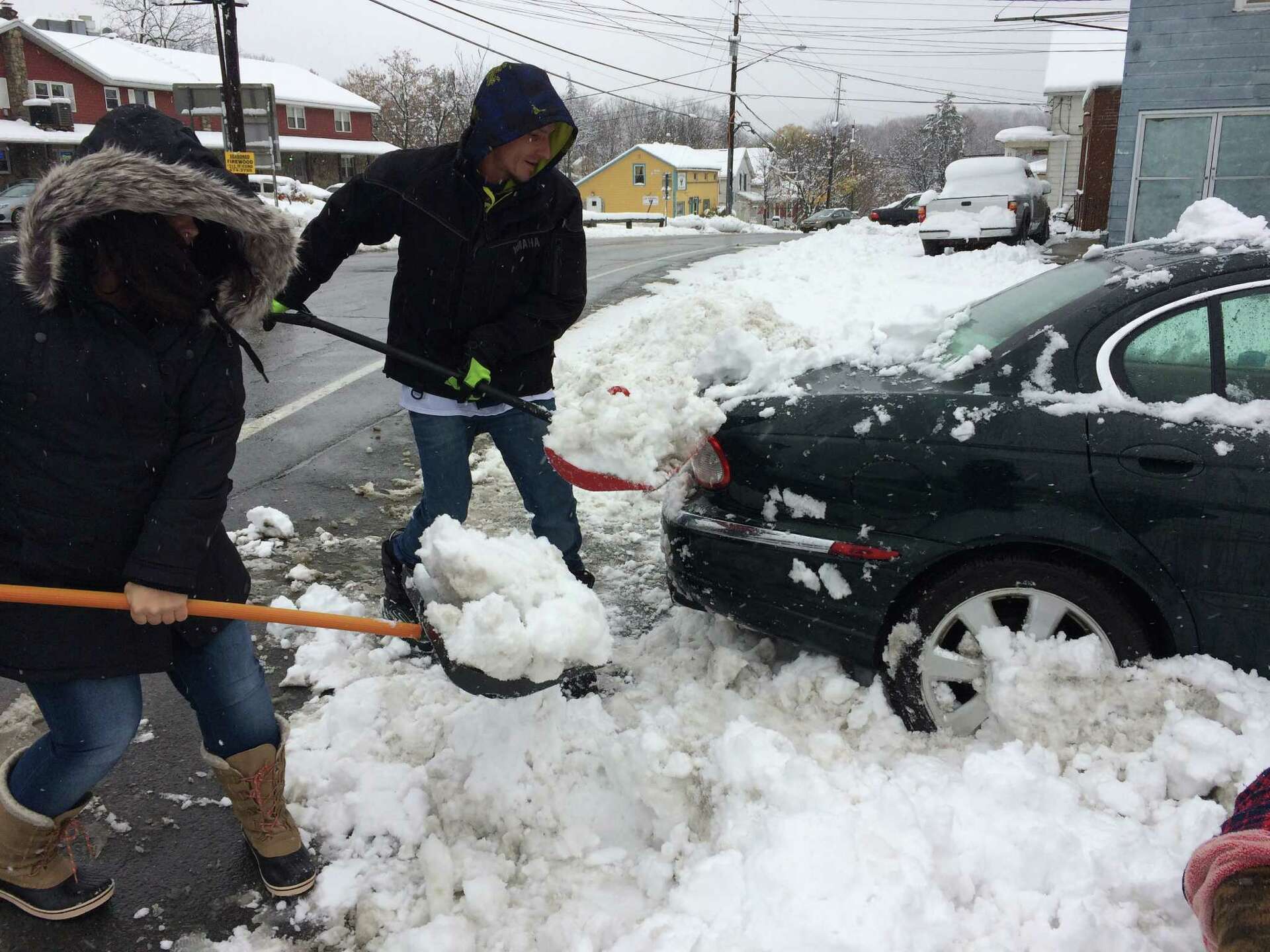 Snow continues for some Cap Region residents Monday