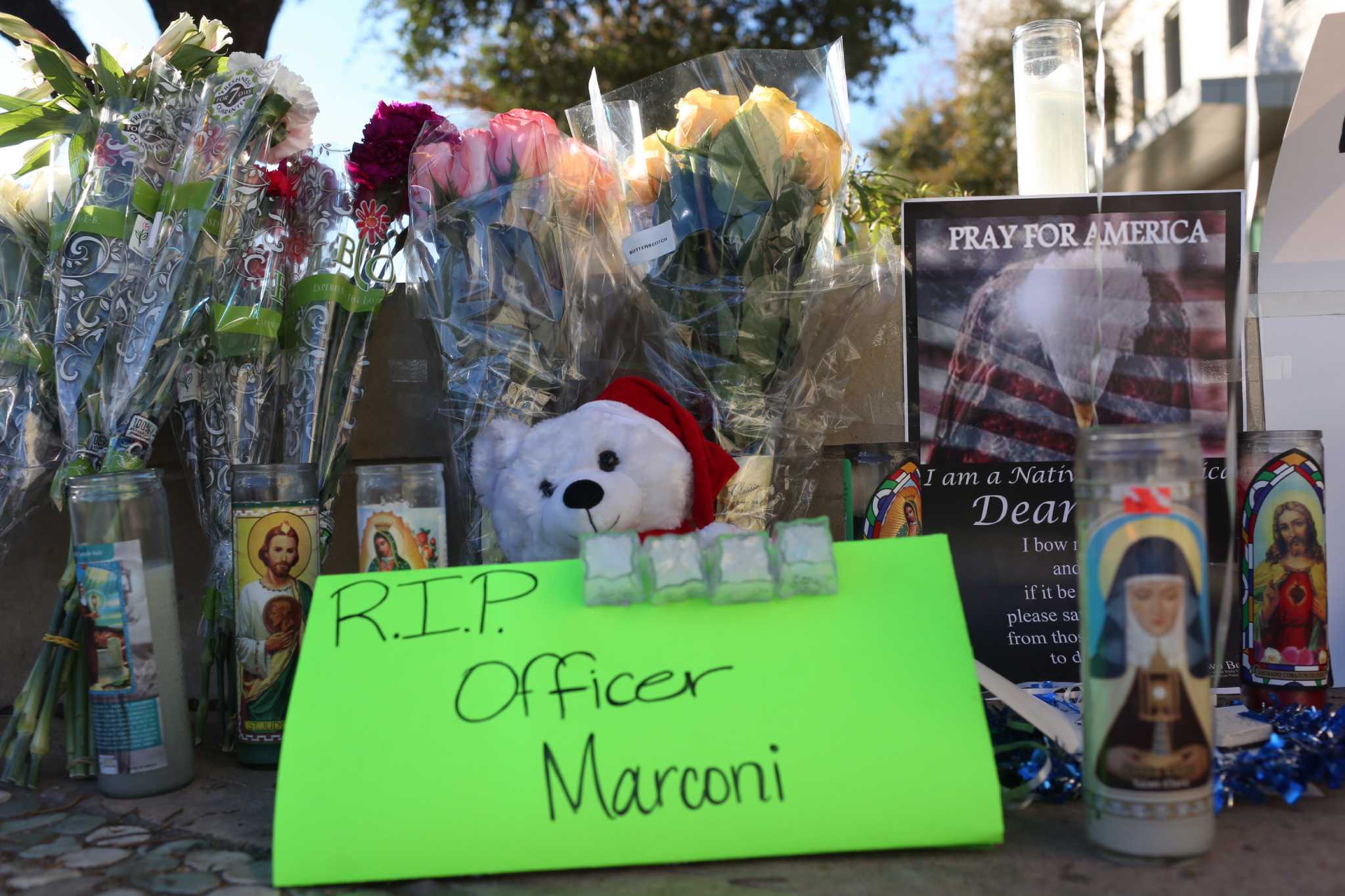 Support for slain SAPD Det. Bejamin Marconi pours in