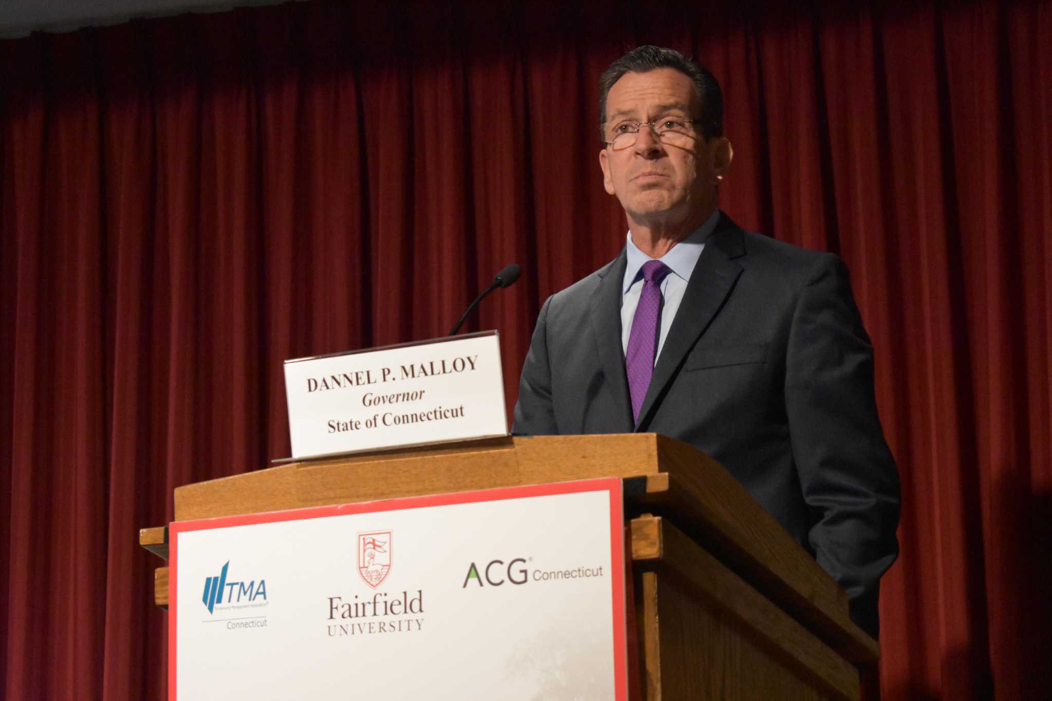 As Trump eyes tax cuts, Malloy says no magic wand for Connecticut growth