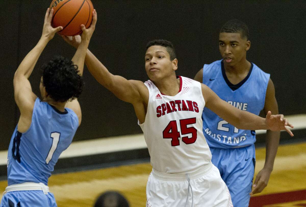 BOYS HOOPS: Off a tournament title, Porter nets another win over Aldine