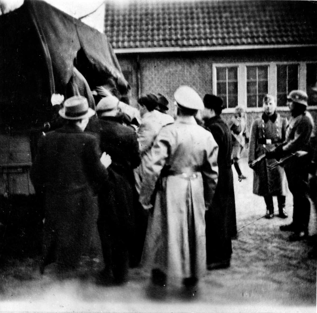 Dutch native remembers when laughter was a way to cope with occupiers