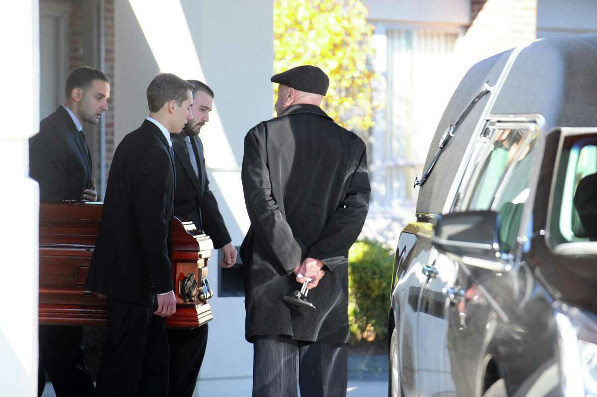 Hundreds mourn slain Stamford man at funeral mass