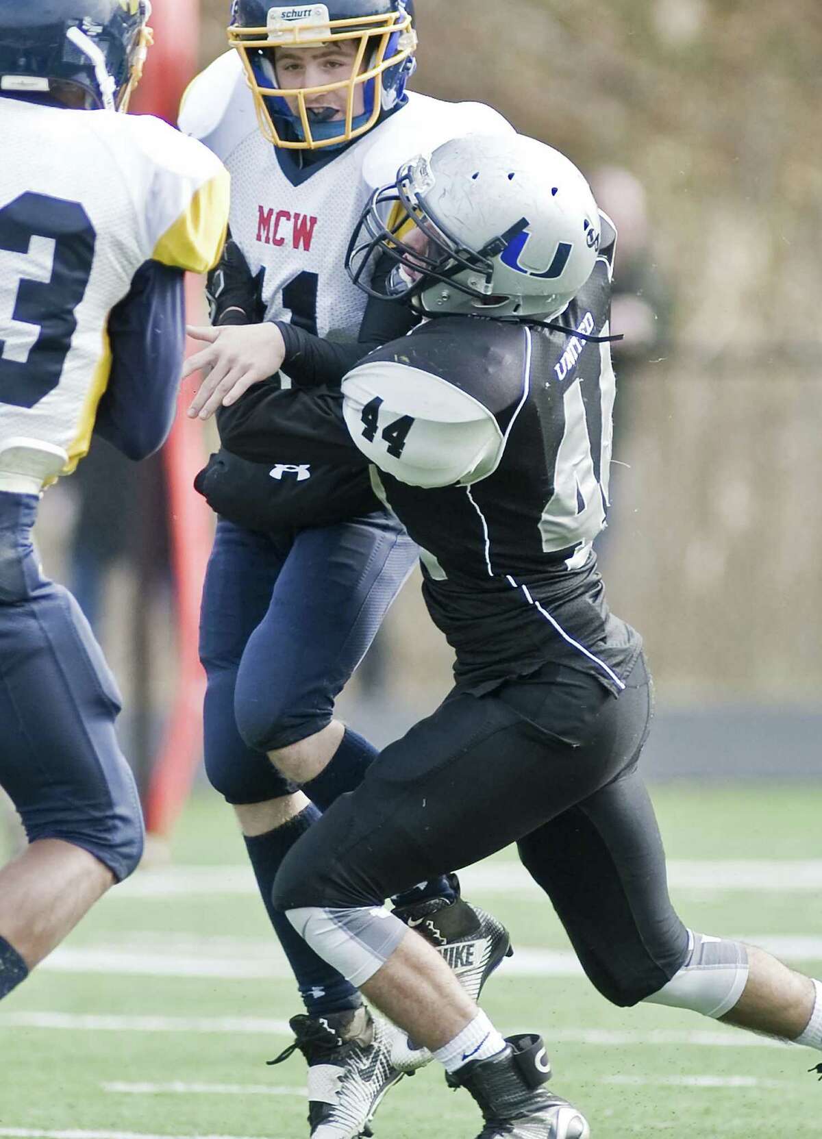 ATI cruises to Thanksgiving victory