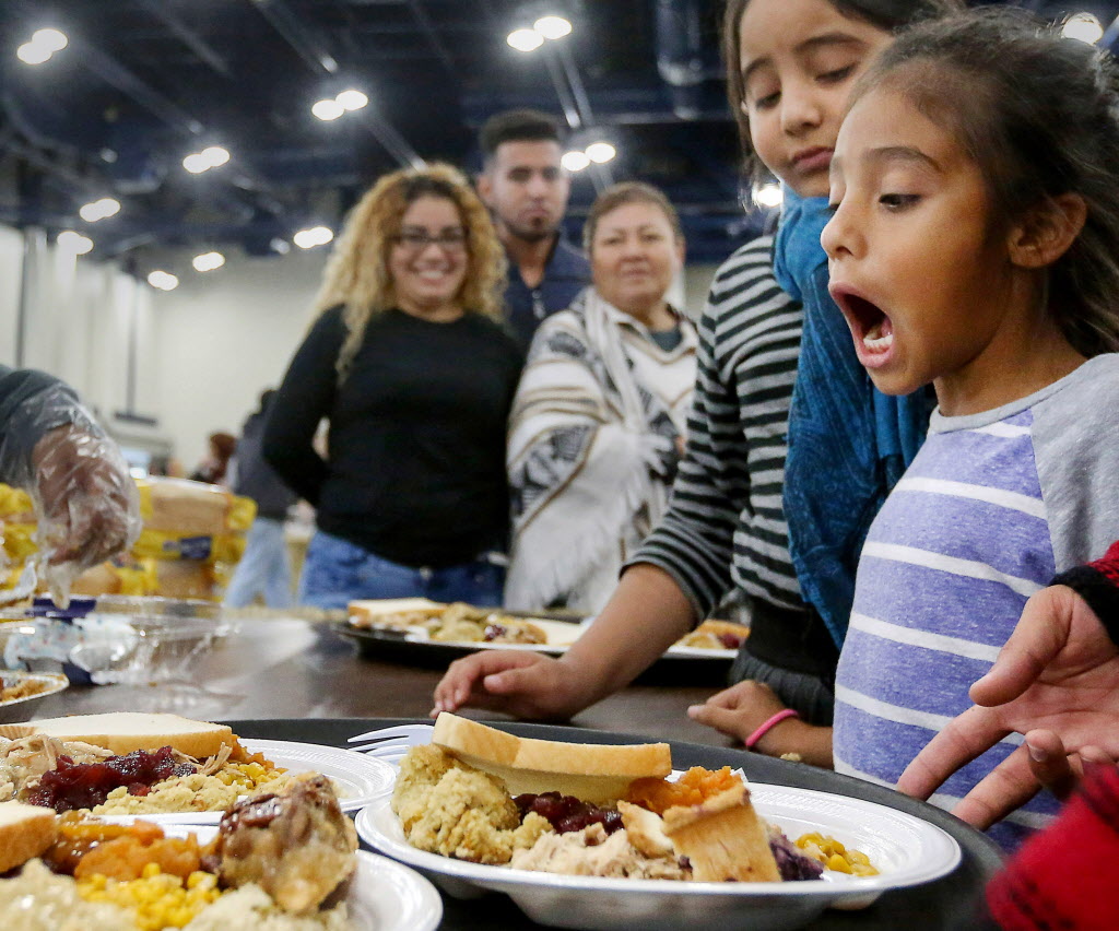 Big Houston holiday Super Feast an undertaking of giving for less fortunate