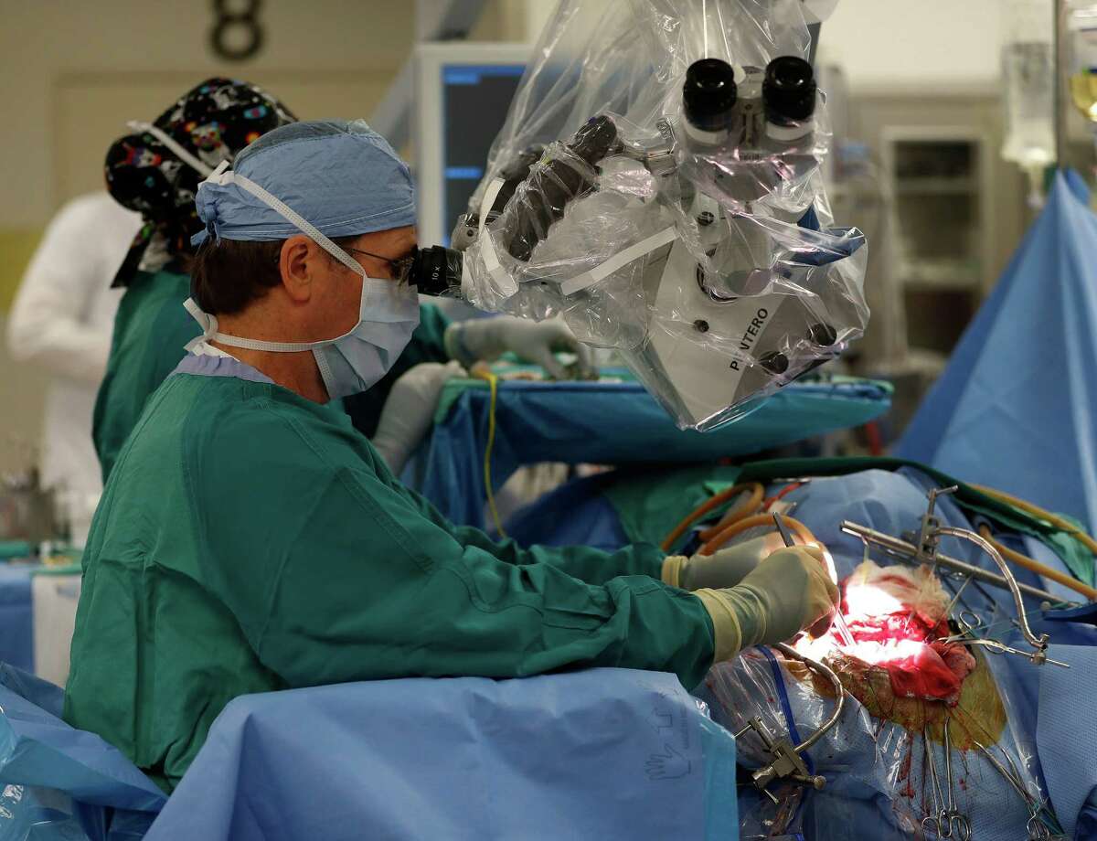 Houston Methodist surgeon one of few U.S. doctors who dares perform ...