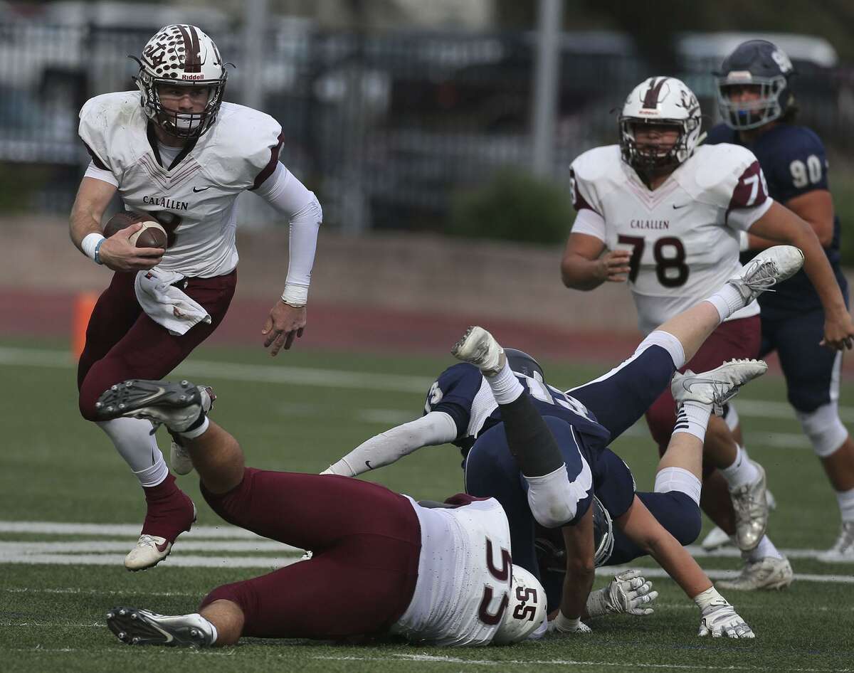 Calallen defense clamps down on Champion