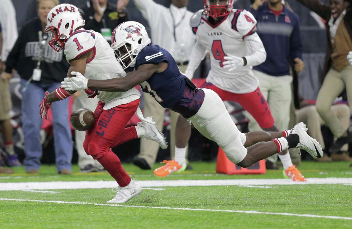 Defense comes up big as Atascocita advances