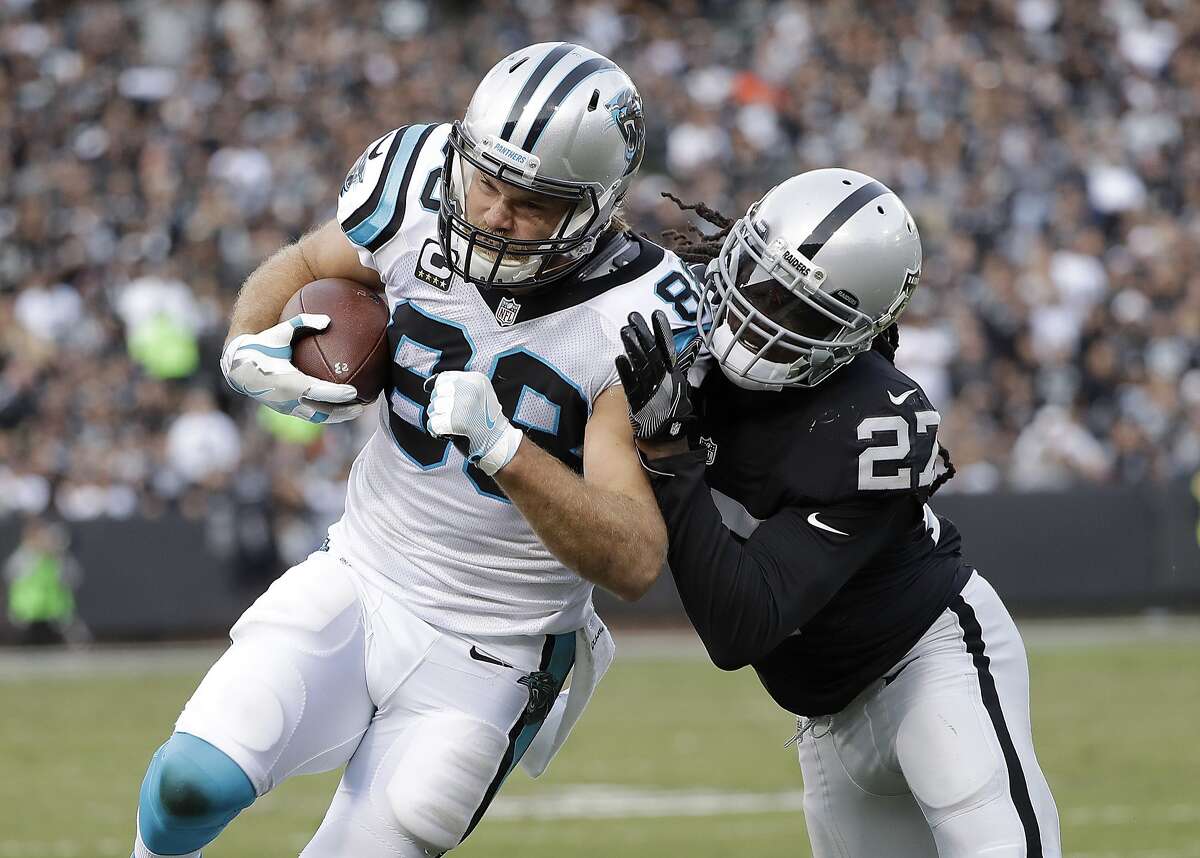 Raiders QB Derek Carr rallies Oakland to 5th straight win