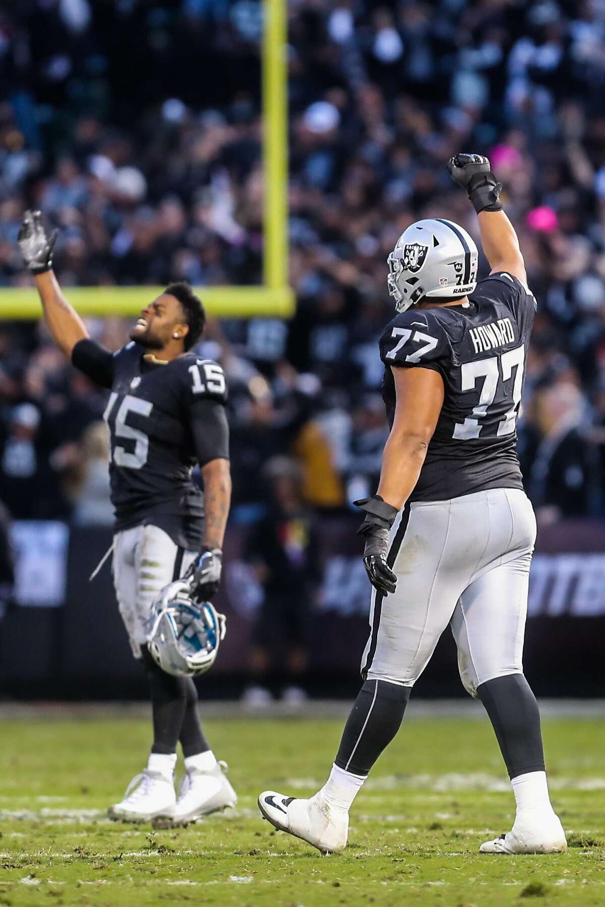 Raiders QB Derek Carr rallies Oakland to 5th straight win