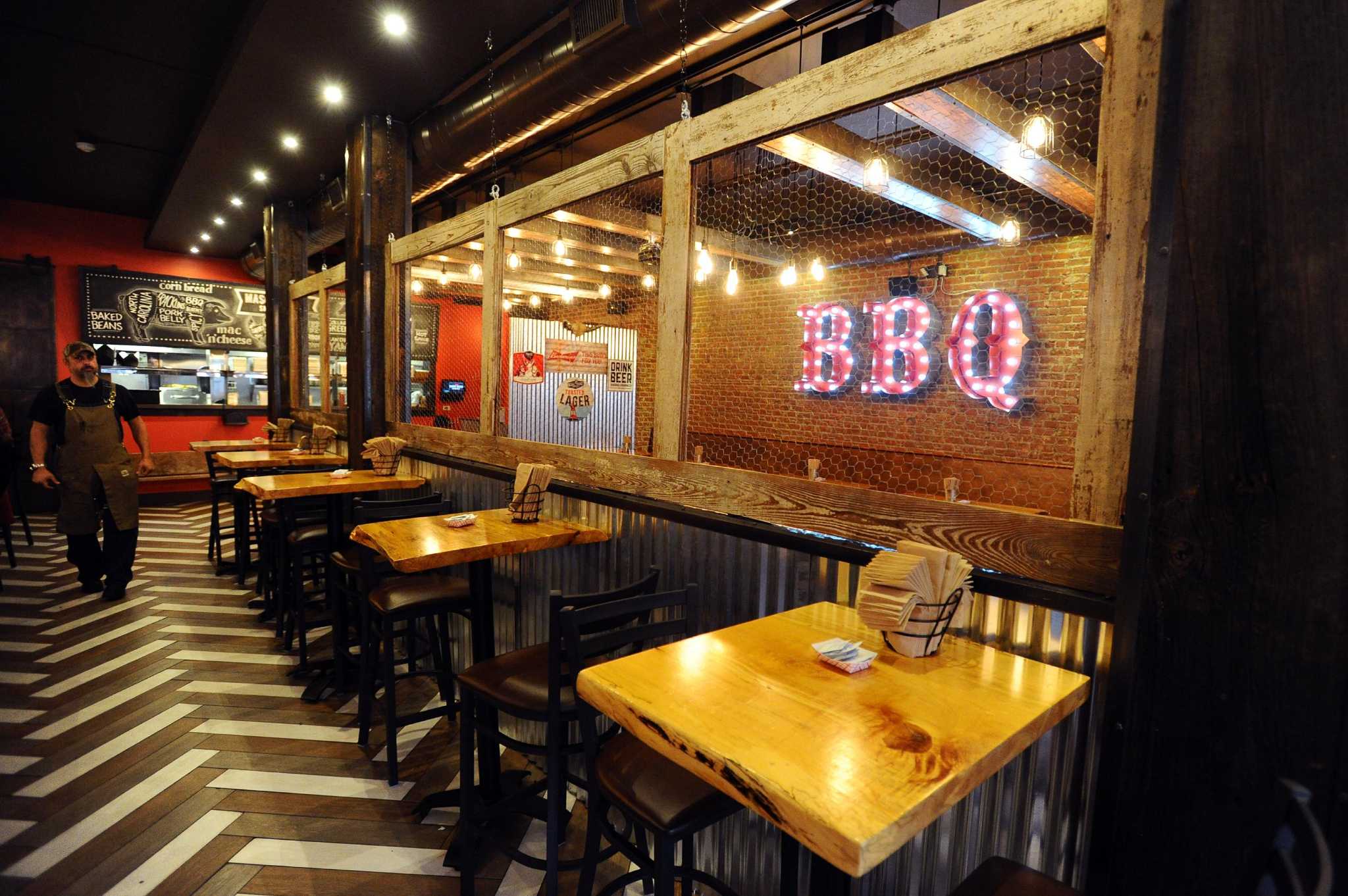 Stamford serves up new downtown barbecue hotspot