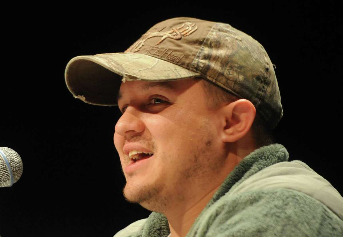 Veterans share stories with GHS students