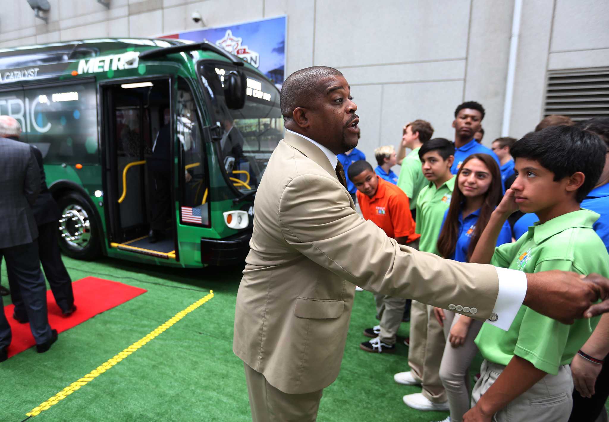 Metro to introduce electric bus in move to cut pollution