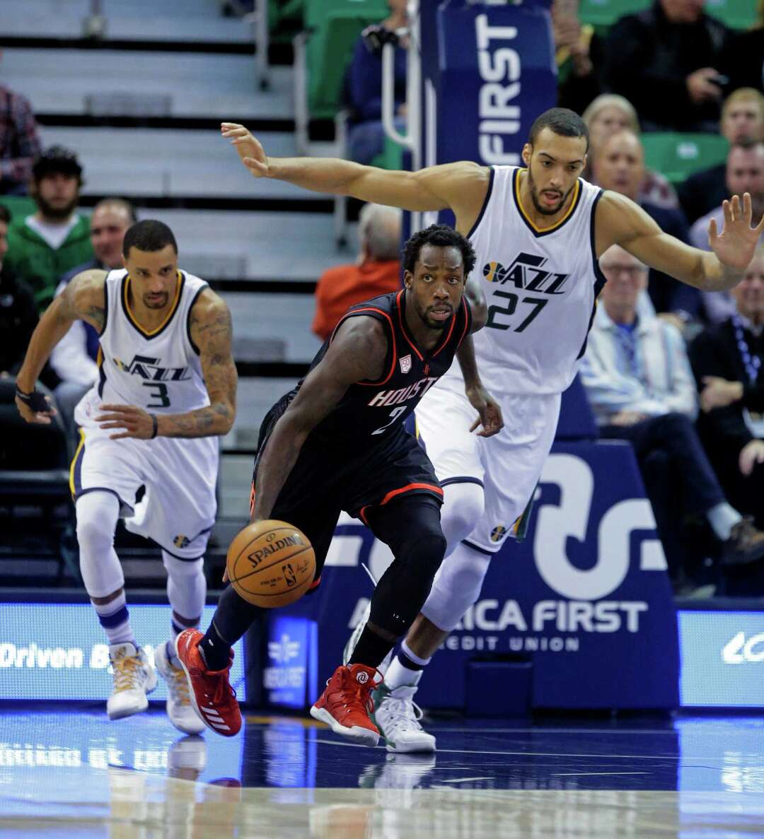 Rockets' defense fails to contain hot-shooting Jazz
