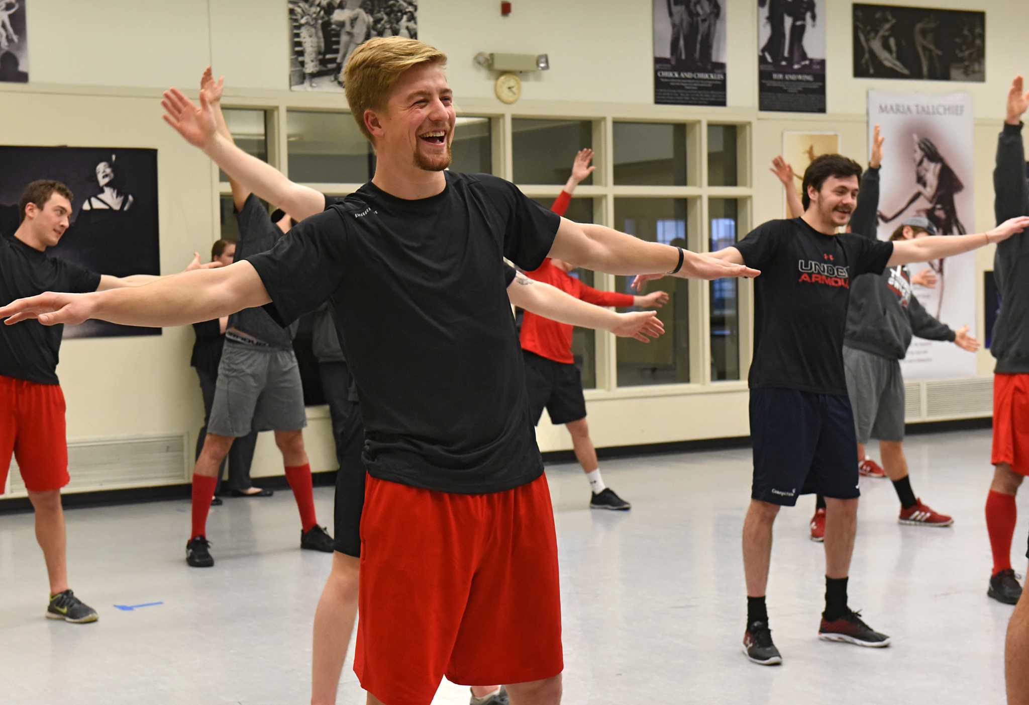 Hockey players try dance