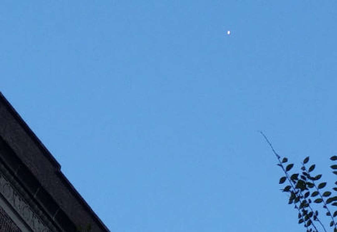 UFO spotted over Waco fools no one, not even tin-foiled alien hunters