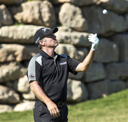 Rod Pampling shoots 11-under 60 to take Las Vegas lead