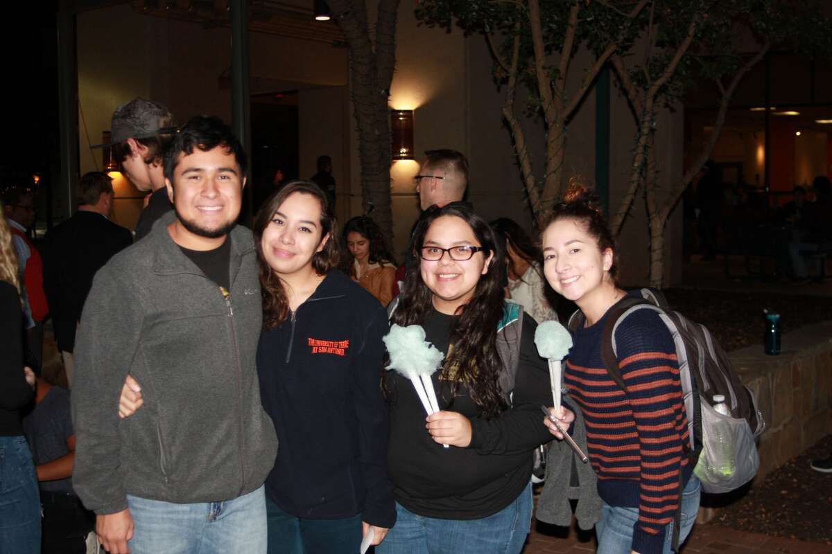Photos: UTSA students launch holiday season with Light the Paseo Dec. 1 ...
