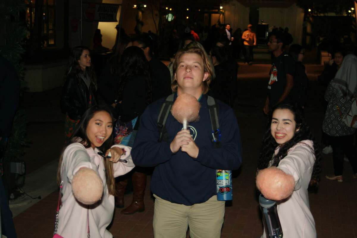 Photos: UTSA students launch holiday season with Light the Paseo Dec. 1 ...