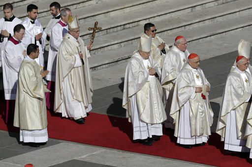 Pope makes Argentina's 'gaucho priest' and 6 others saints