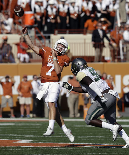Texas hands No. 8 Baylor first loss with late field goal