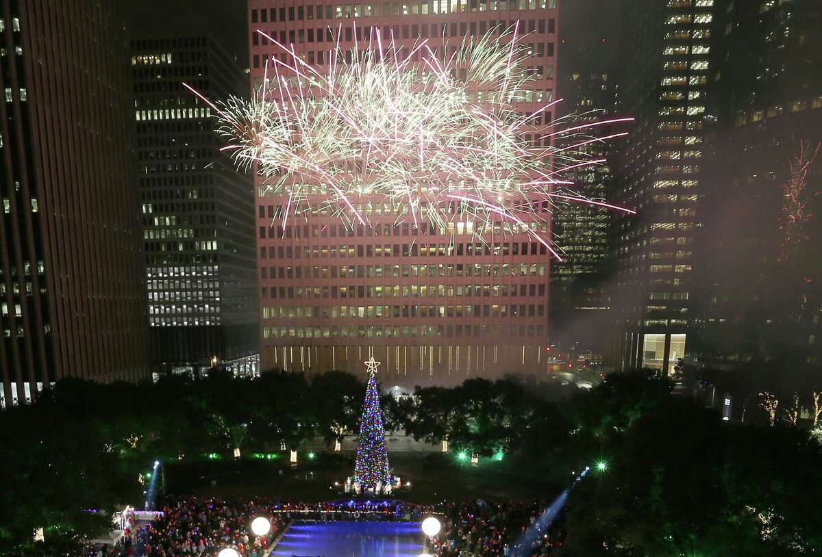Houston sets city holiday events downtown
