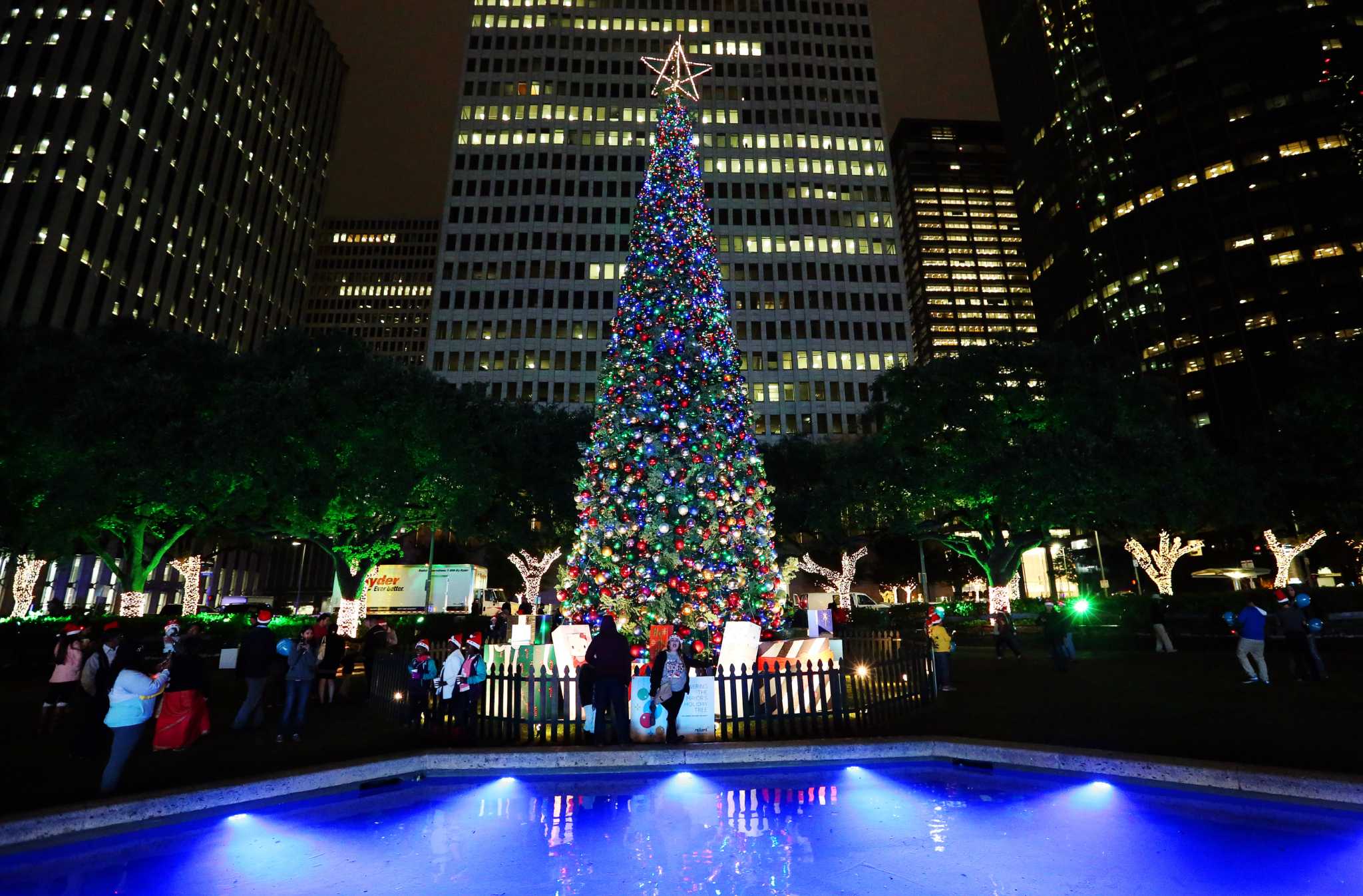 Houston sets city holiday events downtown