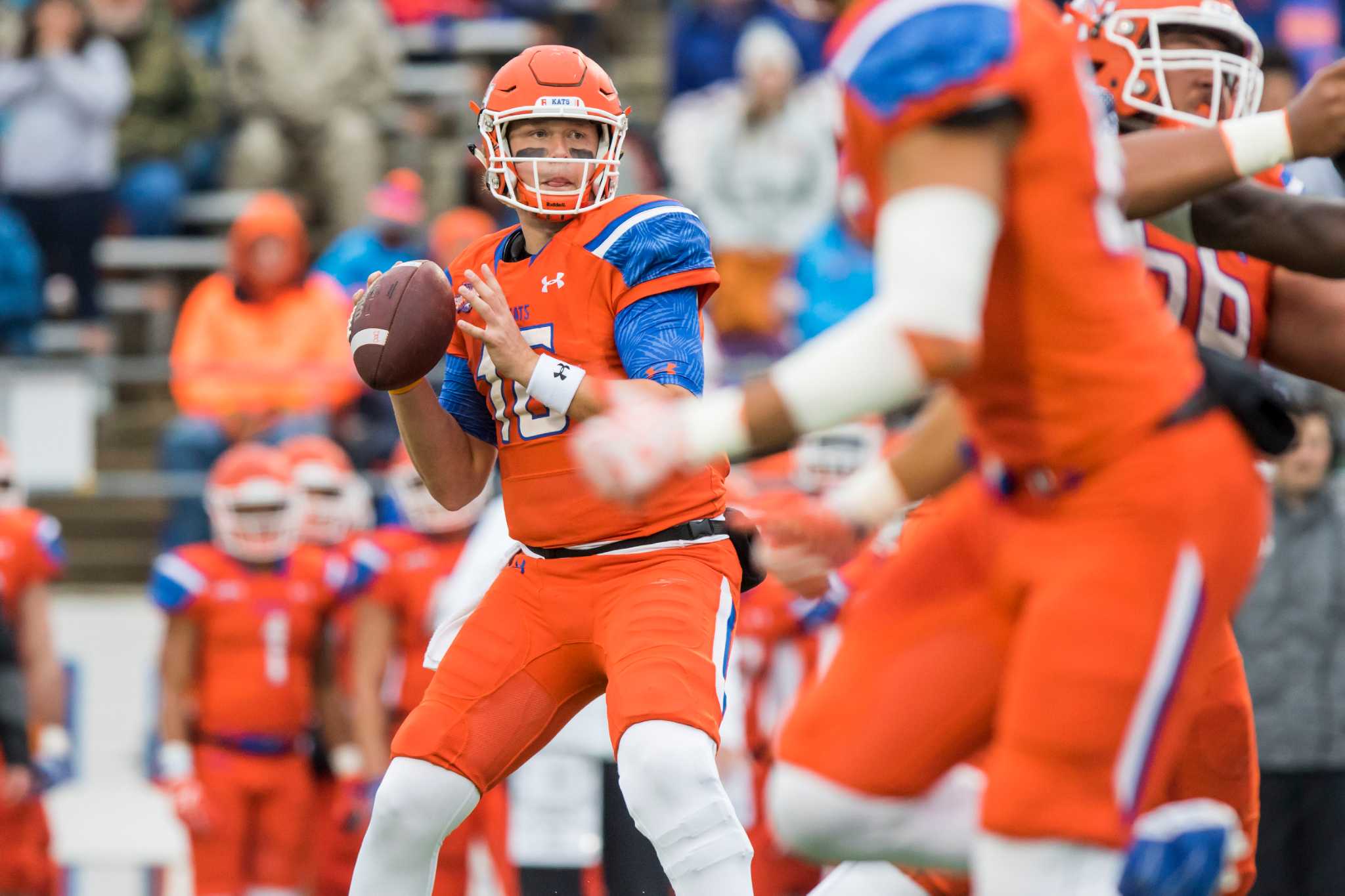 COLLEGE FOOTBALL: Briscoe sets TD record as SHSU hangs on in playoff ...