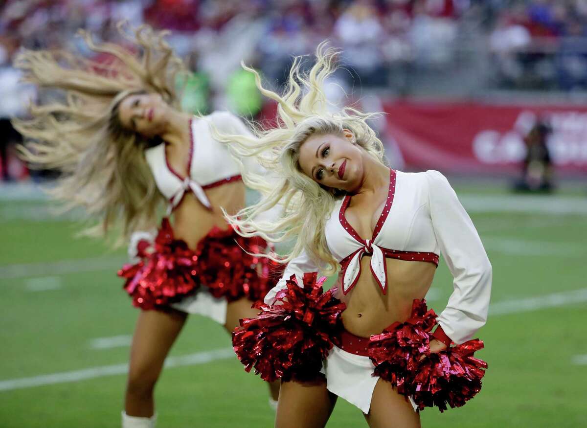 NFL Cheerleaders: Week 13