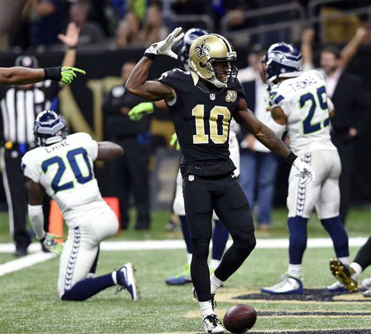 Saints' reserve Hightower emerges in win Seahawks
