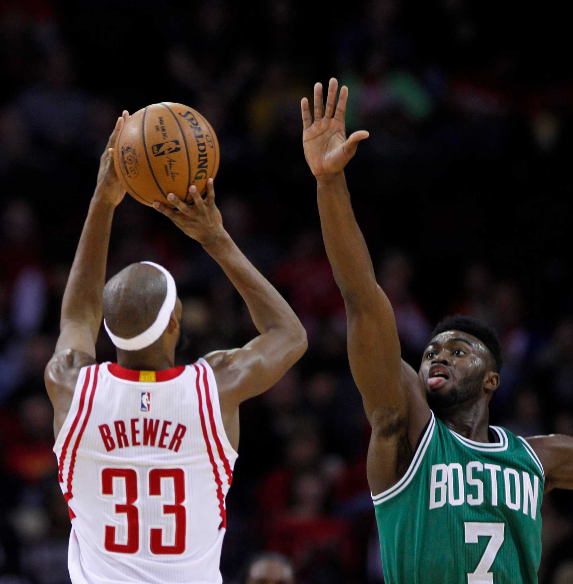 Rockets' Corey Brewer's versatility earns him the start in Beverley's ...