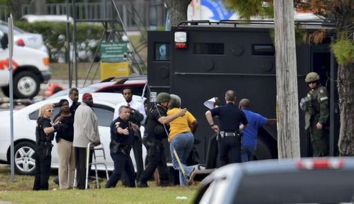 The Latest: SWAT team rescues Florida bank robbery hostages