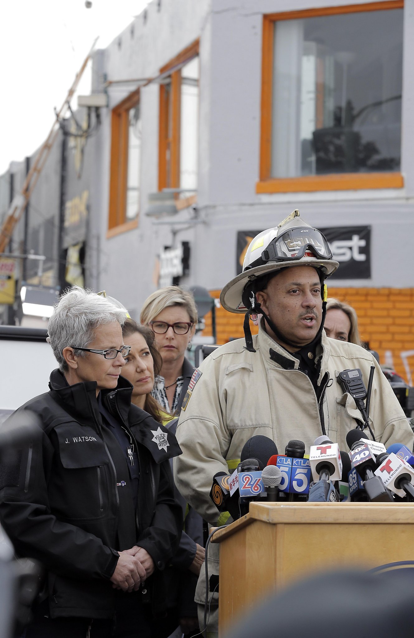 Veteran Oakland firefighter chosen to lead city Fire Department