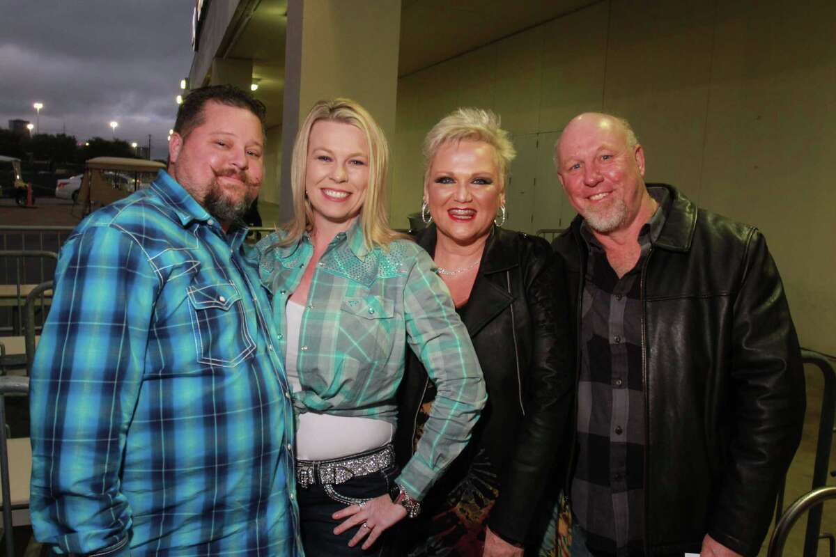 Dolly Parton turns 71 years old and is still as beloved as ever